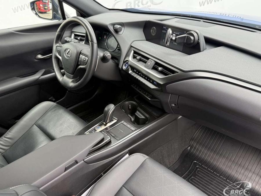 Zils Lexus UX 300e 2022 Klaipėda, ar dzinēja tilpumu 0.00 L un nobraukumu 34 tūkst. km par 24900 €, foto 10 vietnē AUTOMOTO.COM.LV