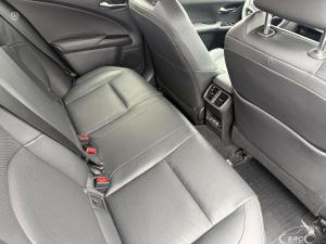 Zils Lexus UX 300e 2022 Klaipėda, ar dzinēja tilpumu 0.00 L un nobraukumu 34 tūkst. km par 24900 €, foto 14 vietnē AUTOMOTO.COM.LV
