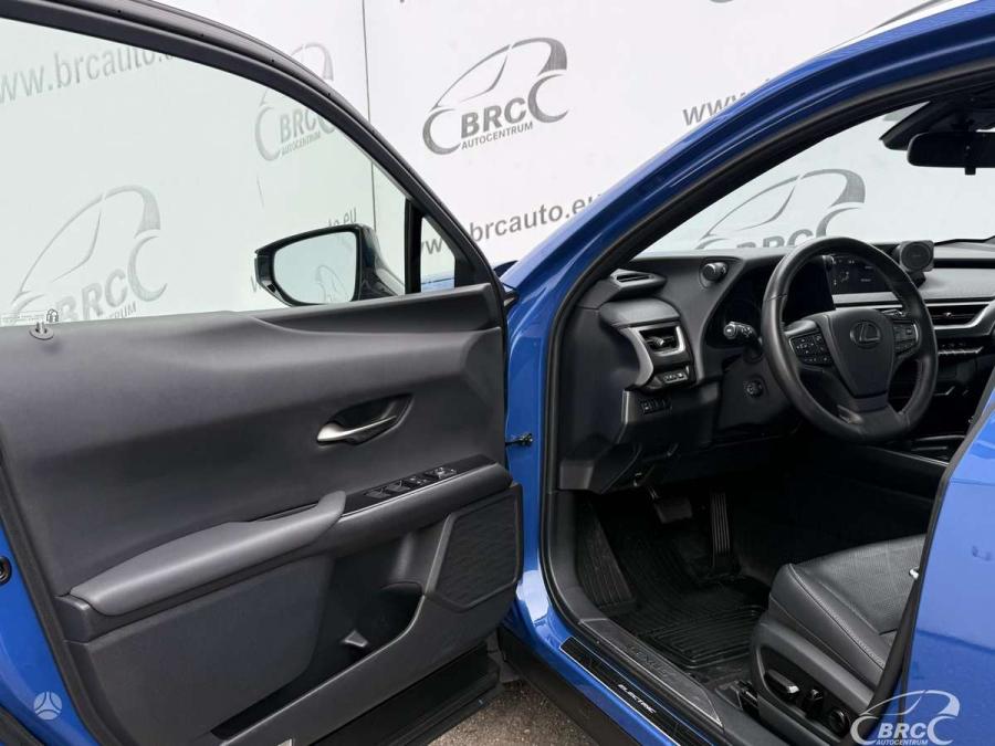Zils Lexus UX 300e 2022 Klaipėda, ar dzinēja tilpumu 0.00 L un nobraukumu 34 tūkst. km par 24900 €, foto 18 vietnē AUTOMOTO.COM.LV