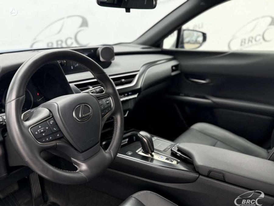 Zils Lexus UX 300e 2022 Klaipėda, ar dzinēja tilpumu 0.00 L un nobraukumu 34 tūkst. km par 24900 €, foto 20 vietnē AUTOMOTO.COM.LV