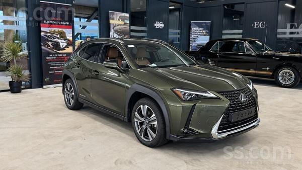 Zaļš Lexus UX 300e 2021 Rīga, ar dzinēja tilpumu 0.00 L un nobraukumu 96 tūkst. km par 25990 €, foto 1 vietnē AUTOMOTO.COM.LV