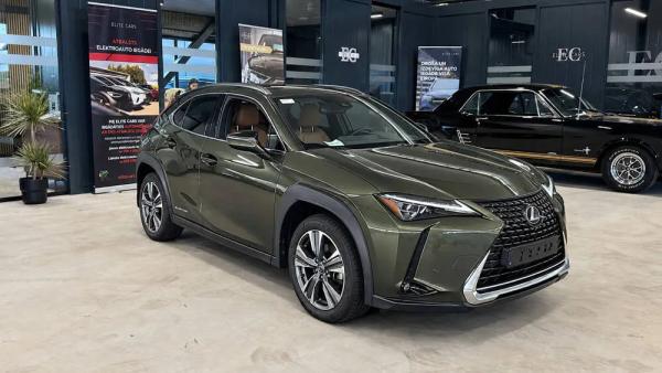 Zaļš Lexus UX 300e 2021 Rīga, ar dzinēja tilpumu 0.00 L un nobraukumu 96 tūkst. km par 25990 €, foto 1 vietnē AUTOMOTO.COM.LV