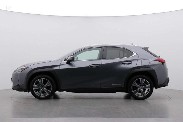 Grey Lexus UX 300e 2022 in Vilnius, with an engine capacity of 0.00 L and mileage of 8 thousand km for 26900 €, photo 3 on AUTOMOTO.COM.LV