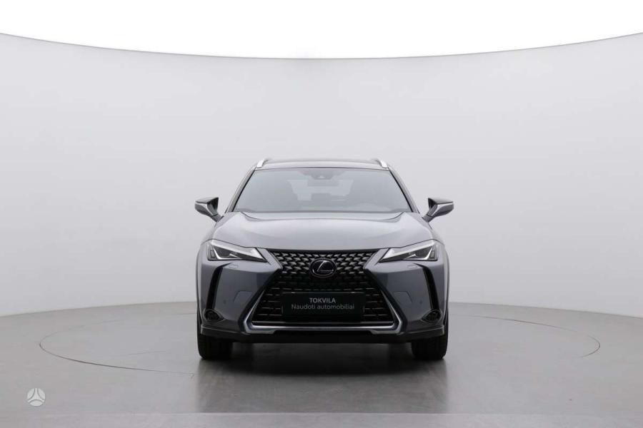 Grey Lexus UX 300e 2022 in Vilnius, with an engine capacity of 0.00 L and mileage of 8 thousand km for 26900 €, photo 5 on AUTOMOTO.COM.LV