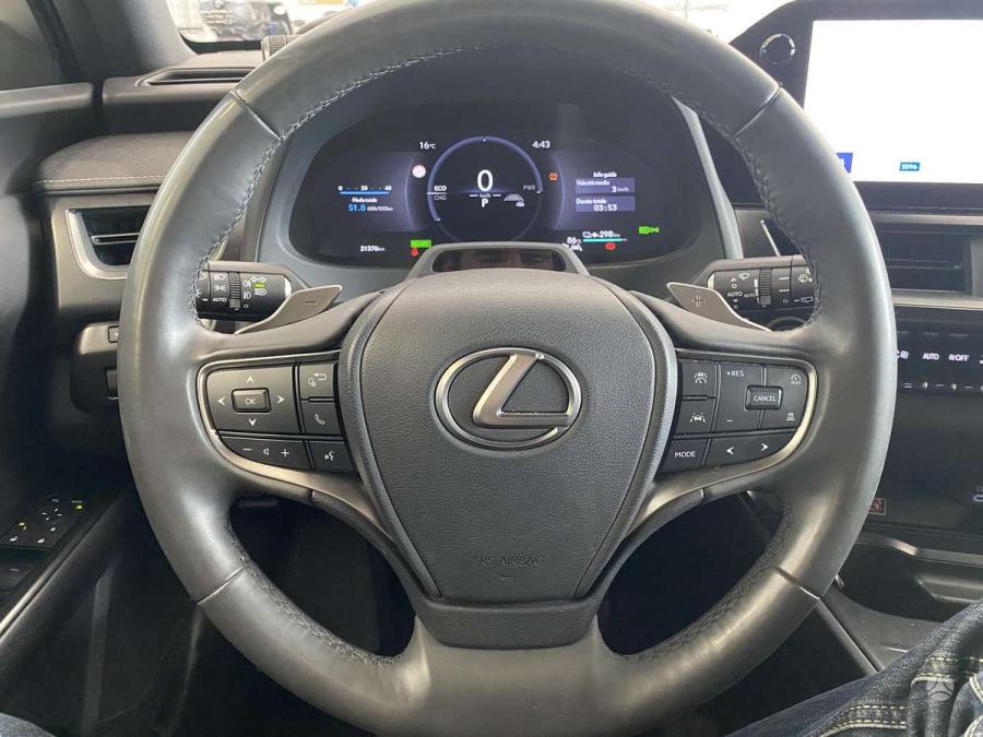 Pelēks Lexus UX 300e 2024 Viļņa, ar dzinēja tilpumu 0.00 L un nobraukumu 22 tūkst. km par 29040 €, foto 10 vietnē AUTOMOTO.COM.LV