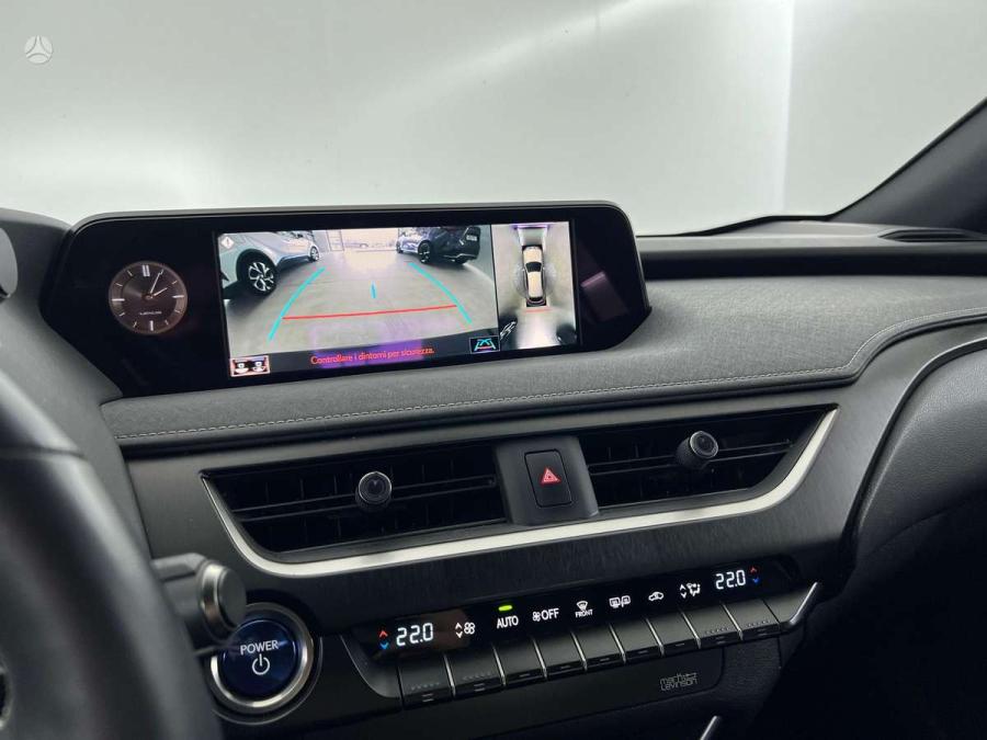 Grey Lexus UX 300e 2022 in Vilnius, with an engine capacity of 0.00 L and mileage of 31 thousand km for 29900 €, photo 23 on AUTOMOTO.COM.LV
