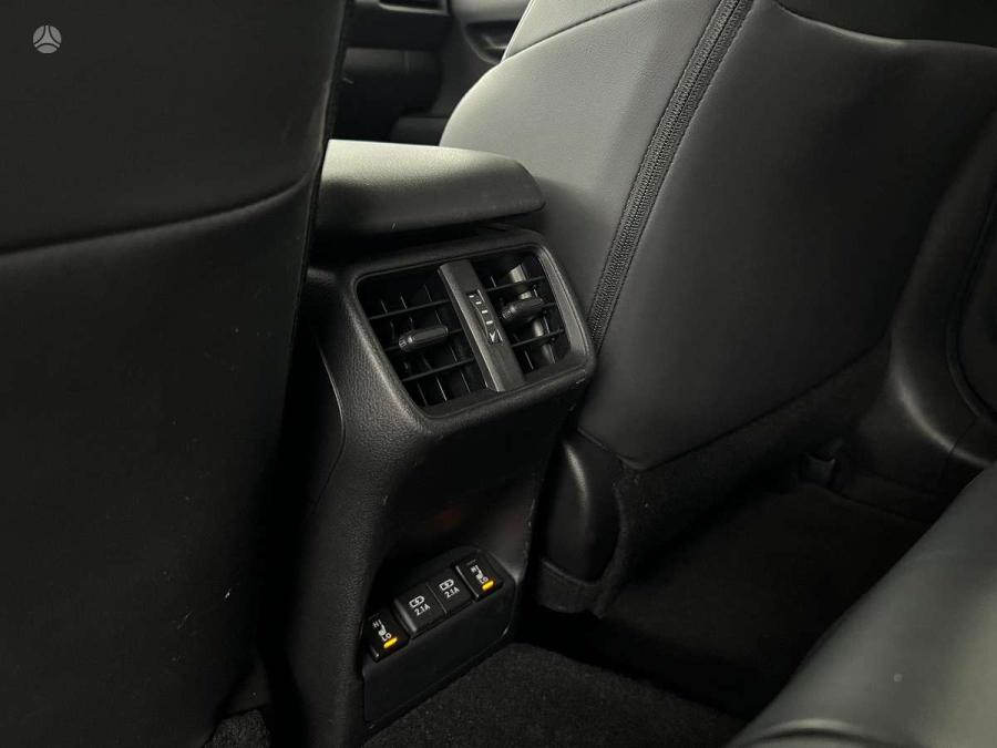 Grey Lexus UX 300e 2022 in Vilnius, with an engine capacity of 0.00 L and mileage of 31 thousand km for 29900 €, photo 27 on AUTOMOTO.COM.LV