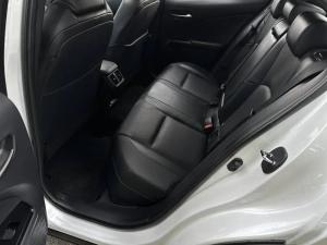 White Lexus UX 300e 2021 in Riga, with an engine capacity of 0.00 L and mileage of 78 thousand km for 26200 €, photo 23 on AUTOMOTO.COM.LV