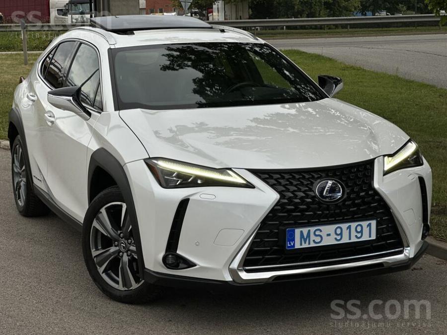 Balts Lexus UX 300e 2022 Rīga, ar dzinēja tilpumu 0.00 L un nobraukumu 78 tūkst. km par 26200 €, foto 1 vietnē AUTOMOTO.COM.LV