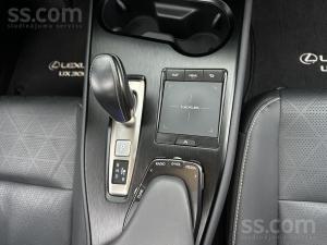 Balts Lexus UX 300e 2022 Rīga, ar dzinēja tilpumu 0.00 L un nobraukumu 78 tūkst. km par 26200 €, foto 12 vietnē AUTOMOTO.COM.LV