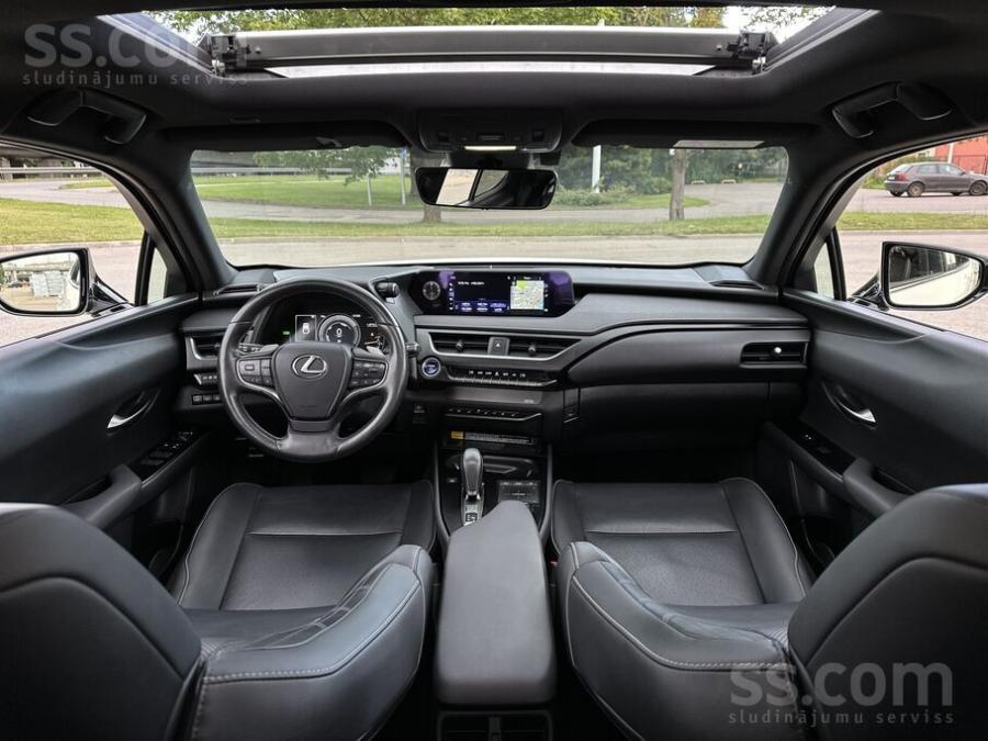 Balts Lexus UX 300e 2022 Rīga, ar dzinēja tilpumu 0.00 L un nobraukumu 78 tūkst. km par 26200 €, foto 13 vietnē AUTOMOTO.COM.LV