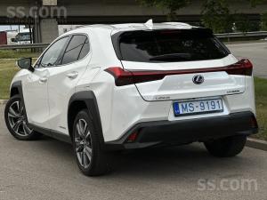 Balts Lexus UX 300e 2022 Rīga, ar dzinēja tilpumu 0.00 L un nobraukumu 78 tūkst. km par 26200 €, foto 28 vietnē AUTOMOTO.COM.LV