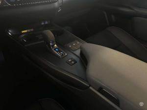 Черный Лексус UX 300h 2025 в Вильнюс, объемом двигателя 2.00 л и пробегом 20 тыс. км за 34950 €, фото 23 на AUTOMOTO.COM.LV