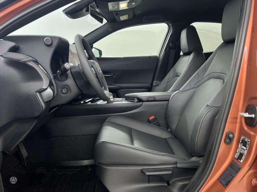 Brūns Lexus UX 300h 2025 Viļņa, ar dzinēja tilpumu 1.99 L un nobraukumu 8 tūkst. km par 39900 €, foto 10 vietnē AUTOMOTO.COM.LV