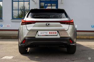 Pelēks Lexus UX 300h 2024 Viļņa, ar dzinēja tilpumu 1.99 L un nobraukumu 15 tūkst. km par 36900 €, foto 9 vietnē AUTOMOTO.COM.LV