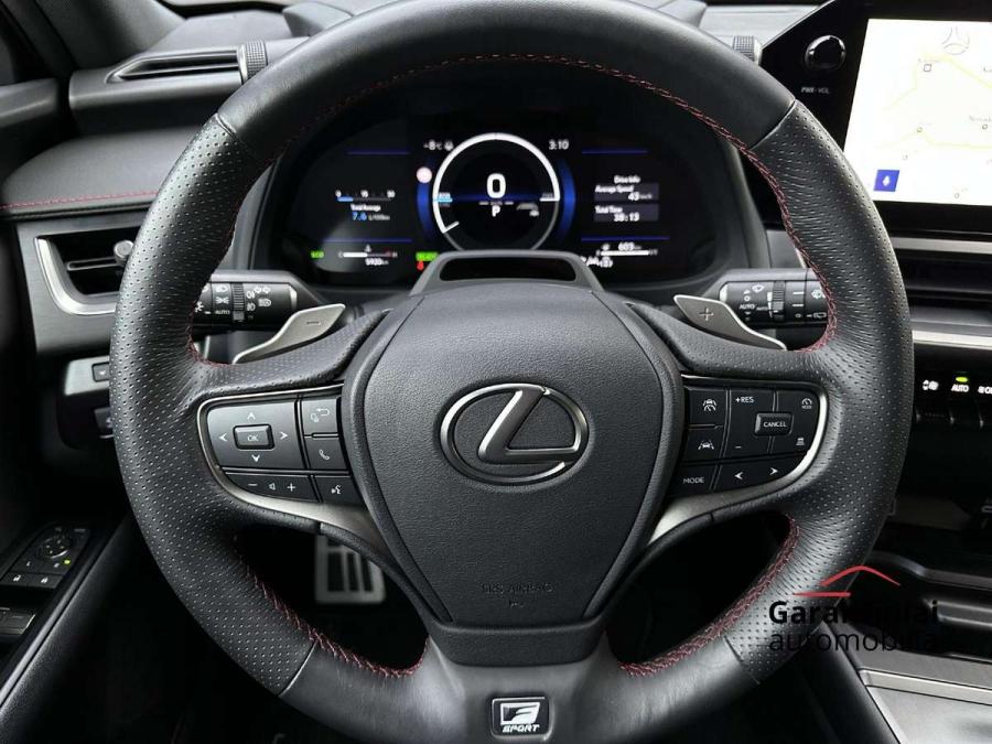 Red Lexus UX 300h 2024 in Vilnius, with an engine capacity of 1.99 L and mileage of 6 thousand km for 42550 €, photo 6 on AUTOMOTO.COM.LV