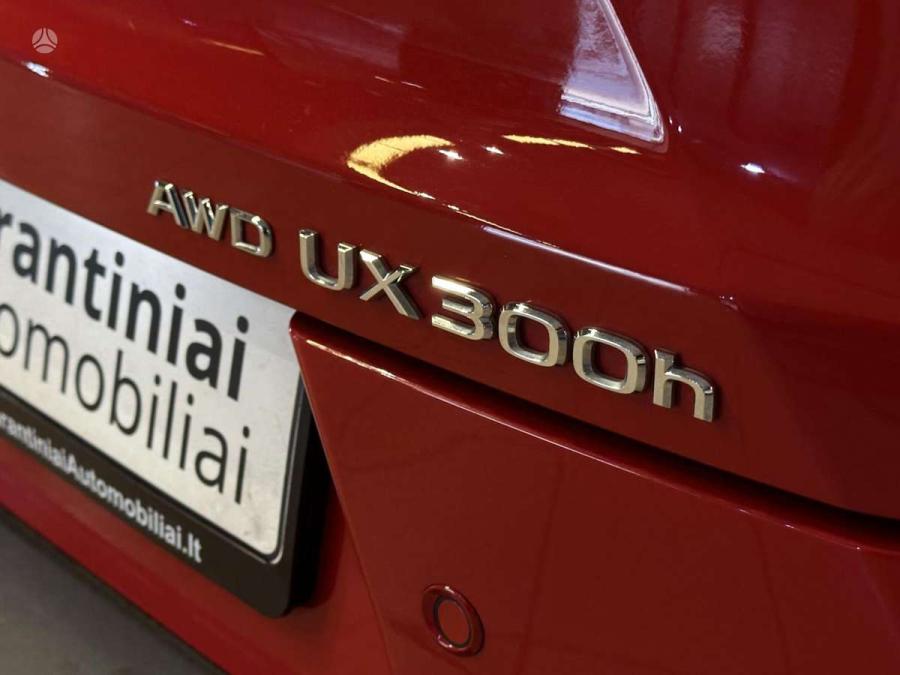 Red Lexus UX 300h 2024 in Vilnius, with an engine capacity of 2.00 L and mileage of 4 thousand km for 40750 €, photo 38 on AUTOMOTO.COM.LV