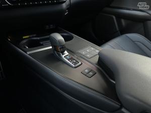 Red Lexus UX 300h 2024 in Avizieniai, with an engine capacity of 2.00 L and mileage of 4 thousand km for 40750 €, photo 27 on AUTOMOTO.COM.LV