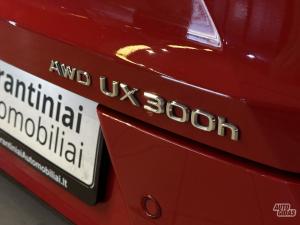 Red Lexus UX 300h 2024 in Avizieniai, with an engine capacity of 2.00 L and mileage of 4 thousand km for 40750 €, photo 38 on AUTOMOTO.COM.LV