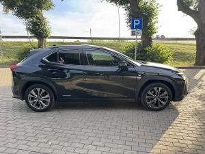 Melns Lexus UX 2019 Daugavpils, ar dzinēja tilpumu 2.00 L un nobraukumu 0 tūkst. km par 22999 €, foto 6 vietnē AUTOMOTO.COM.LV