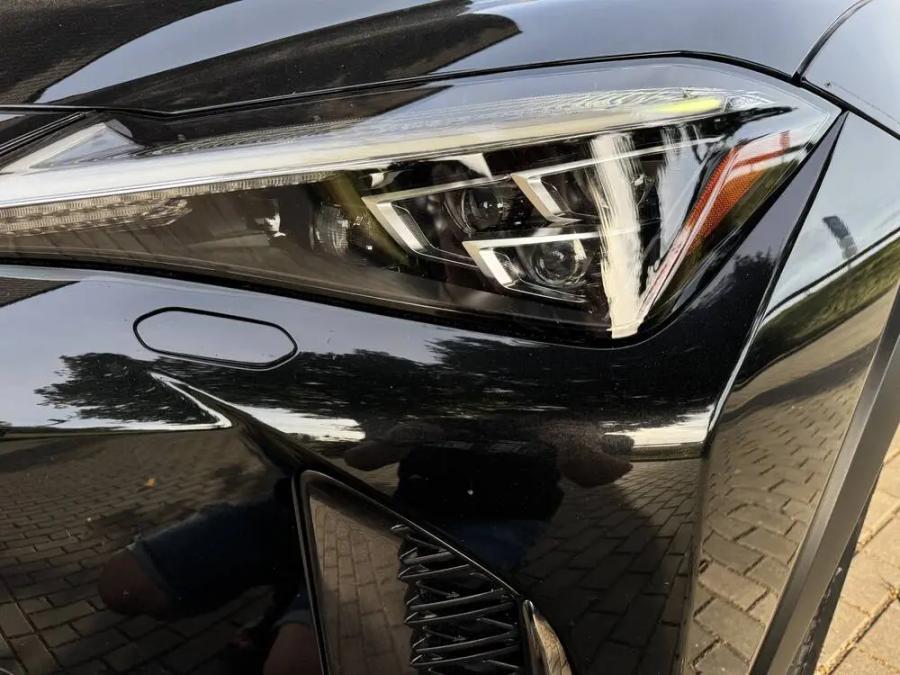 Melns Lexus UX 2019 Daugavpils, ar dzinēja tilpumu 2.00 L un nobraukumu 0 tūkst. km par 22999 €, foto 8 vietnē AUTOMOTO.COM.LV