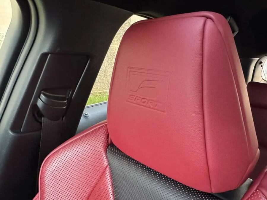 Melns Lexus UX 2019 Daugavpils, ar dzinēja tilpumu 2.00 L un nobraukumu 0 tūkst. km par 22999 €, foto 28 vietnē AUTOMOTO.COM.LV