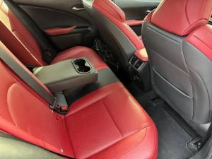 Melns Lexus UX 2019 Daugavpils, ar dzinēja tilpumu 2.00 L un nobraukumu 0 tūkst. km par 22999 €, foto 30 vietnē AUTOMOTO.COM.LV