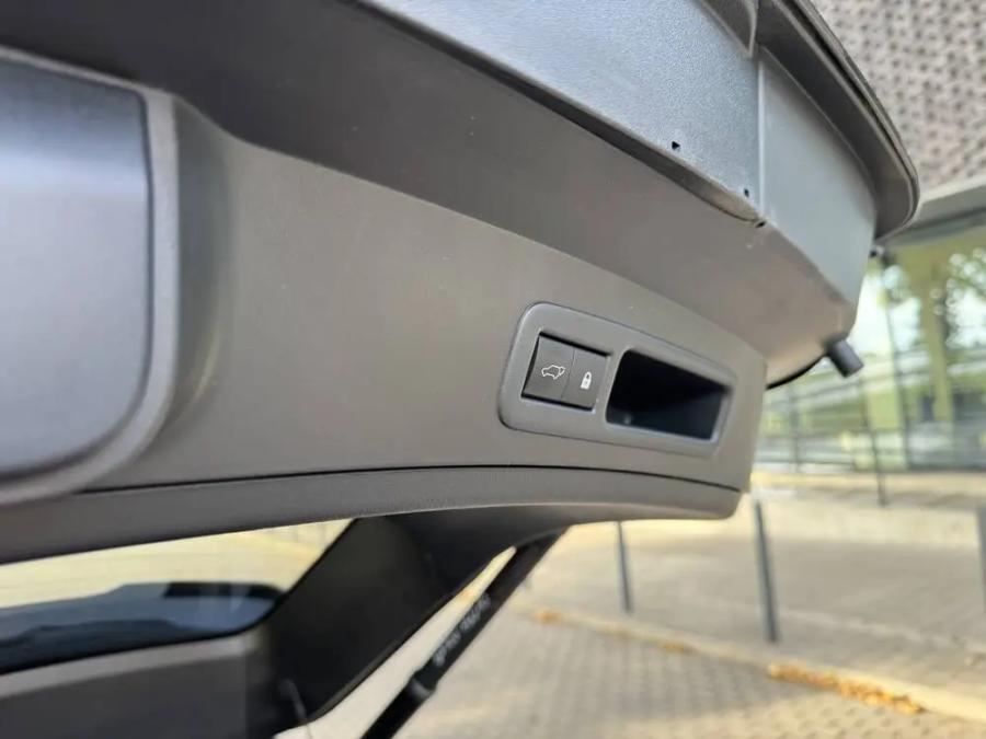 Melns Lexus UX 2019 Daugavpils, ar dzinēja tilpumu 2.00 L un nobraukumu 0 tūkst. km par 22999 €, foto 34 vietnē AUTOMOTO.COM.LV