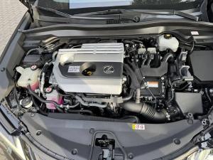 Melns Lexus UX 2019 Daugavpils, ar dzinēja tilpumu 2.00 L un nobraukumu 0 tūkst. km par 22999 €, foto 35 vietnē AUTOMOTO.COM.LV