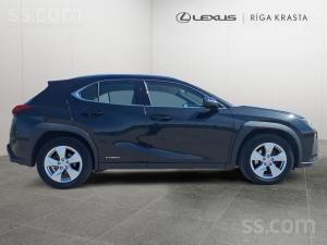 Melns Lexus UX 2020 Rīga, ar dzinēja tilpumu 2.00 L un nobraukumu 95 tūkst. km par 26900 €, foto 8 vietnē AUTOMOTO.COM.LV