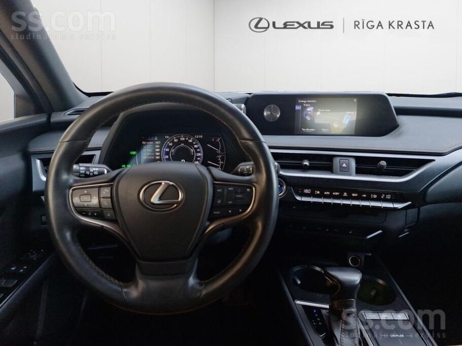Melns Lexus UX 2020 Rīga, ar dzinēja tilpumu 2.00 L un nobraukumu 95 tūkst. km par 26900 €, foto 11 vietnē AUTOMOTO.COM.LV