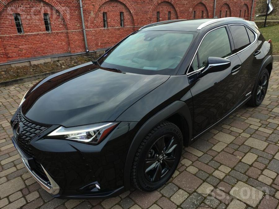 Melns Lexus UX 2021 Daugavpils, ar dzinēja tilpumu 2.00 L un nobraukumu 107 tūkst. km par 23900 €, foto 8 vietnē AUTOMOTO.COM.LV