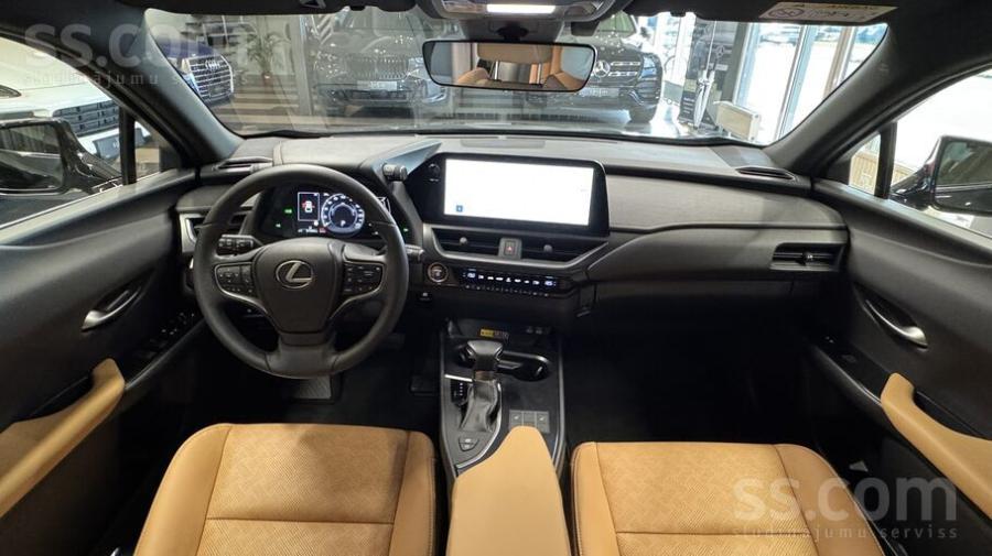 Melns Lexus UX 2023 Rīga, ar dzinēja tilpumu 2.00 L un nobraukumu 38 tūkst. km par 29990 €, foto 15 vietnē AUTOMOTO.COM.LV
