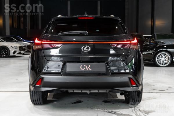Черный Лексус UX 2023 в Рига, объемом двигателя 2.00 л и пробегом 35 тыс. км за 34500 €, фото 5 на AUTOMOTO.COM.LV