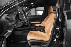 Черный Лексус UX 2023 в Рига, объемом двигателя 2.00 л и пробегом 35 тыс. км за 34500 €, фото 9 на AUTOMOTO.COM.LV