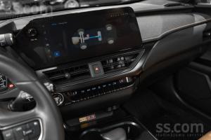 Черный Лексус UX 2023 в Рига, объемом двигателя 2.00 л и пробегом 35 тыс. км за 34500 €, фото 26 на AUTOMOTO.COM.LV
