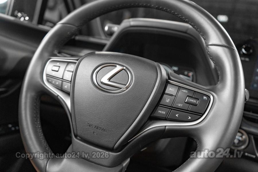 Melns Lexus UX 2023 Rīga, ar dzinēja tilpumu 2.00 L un nobraukumu 35 tūkst. km par 34500 €, foto 24 vietnē AUTOMOTO.COM.LV