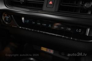 Melns Lexus UX 2023 Rīga, ar dzinēja tilpumu 2.00 L un nobraukumu 35 tūkst. km par 34500 €, foto 27 vietnē AUTOMOTO.COM.LV