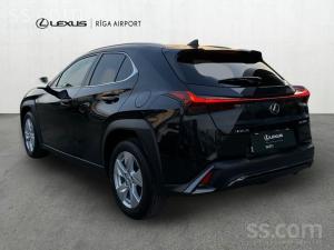 Черный Лексус UX 2024 в Рига, объемом двигателя 2.00 л и пробегом 22 тыс. км за 44500 €, фото 18 на AUTOMOTO.COM.LV