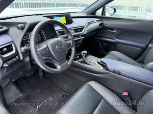 Black Lexus UX 2021 in Tallinn, with an engine capacity of 2.00 L and mileage of 79 thousand km for 24990 €, photo 11 on AUTOMOTO.COM.LV