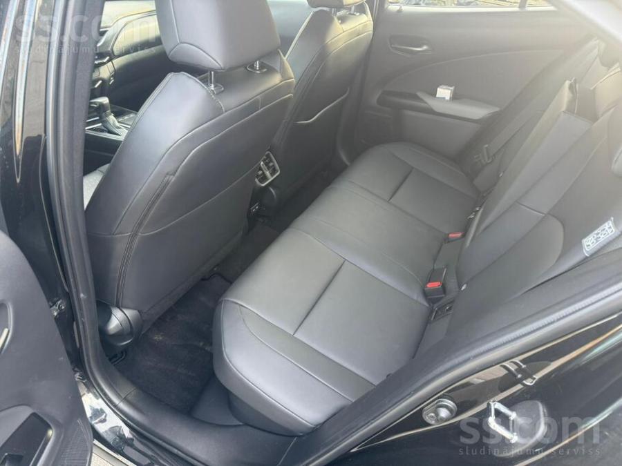 Black Lexus UX 2021 in Riga, with an engine capacity of 2.00 L and mileage of 38 thousand km for 22900 €, photo 12 on AUTOMOTO.COM.LV