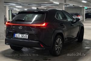 Melns Lexus UX 2022 Tallina, ar dzinēja tilpumu 0.00 L un nobraukumu 48 tūkst. km par 26900 €, foto 3 vietnē AUTOMOTO.COM.LV