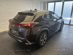 Black Lexus UX 2024 in Tallinn, with an engine capacity of 2.00 L and mileage of 36 thousand km for 35900 €, photo 7 on AUTOMOTO.COM.LV