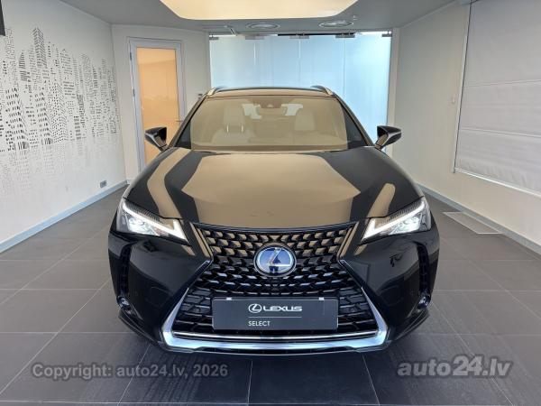 Melns Lexus UX 2021 Tallina, ar dzinēja tilpumu 2.00 L un nobraukumu 63 tūkst. km par 27900 €, foto 4 vietnē AUTOMOTO.COM.LV