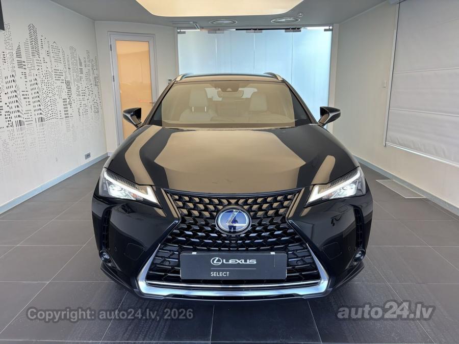 Melns Lexus UX 2021 Tallina, ar dzinēja tilpumu 2.00 L un nobraukumu 63 tūkst. km par 27900 €, foto 5 vietnē AUTOMOTO.COM.LV