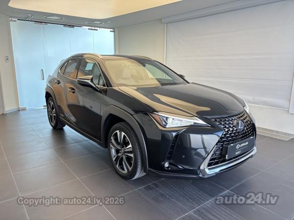Melns Lexus UX 2021 Tallina, ar dzinēja tilpumu 2.00 L un nobraukumu 63 tūkst. km par 27900 €, foto 5 vietnē AUTOMOTO.COM.LV