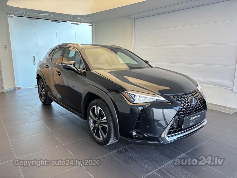 Melns Lexus UX 2021 Tallina, ar dzinēja tilpumu 2.00 L un nobraukumu 63 tūkst. km par 27900 €, foto 6 vietnē AUTOMOTO.COM.LV