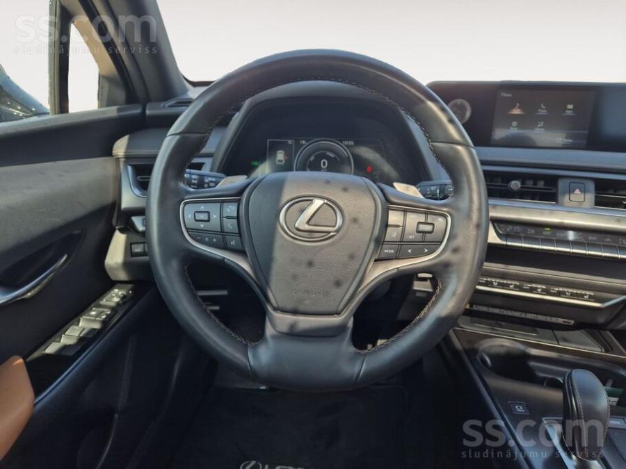 Blue Lexus UX 2021 in Riga, with an engine capacity of 2.00 L and mileage of 117 thousand km for 19900 €, photo 13 on AUTOMOTO.COM.LV