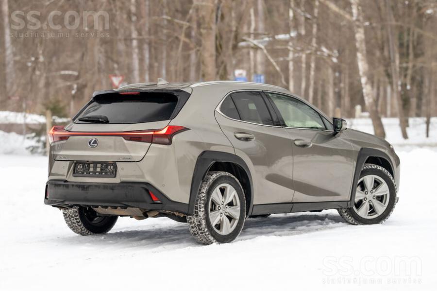 Brūns Lexus UX 2019 Jelgava, ar dzinēja tilpumu 2.00 L un nobraukumu 128 tūkst. km par 21000 €, foto 8 vietnē AUTOMOTO.COM.LV