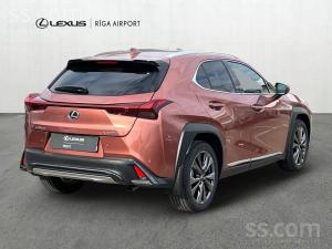 Brown Lexus UX 2025 in Riga, with an engine capacity of 2.00 L and mileage of 7 thousand km for 41900 €, photo 3 on AUTOMOTO.COM.LV